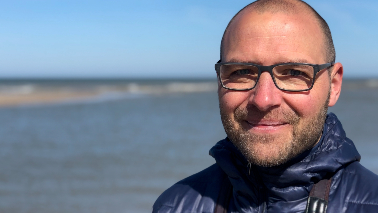 Drieteenstrandlopers gooien hun tank vol met garnalen - Vroege Vogels ...